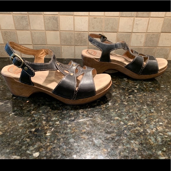 Dansko | Shoes | Dansko Black Sandals Size 39 | Poshmark